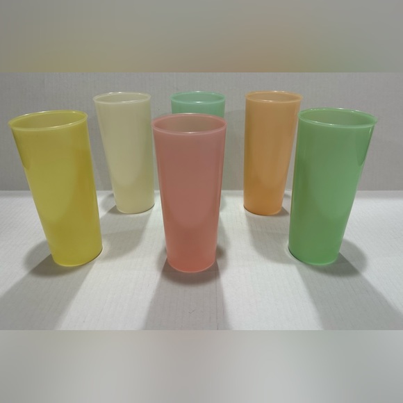 Tupperware | Dining | 6 Vintage 97s Tupperware Plastic Pastel Drinking ...